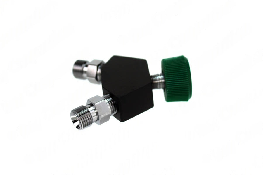 DISS Y-Block, HT Nut Female Inlet x DISS Male Outlets, O2 - Bay Corp Y ...